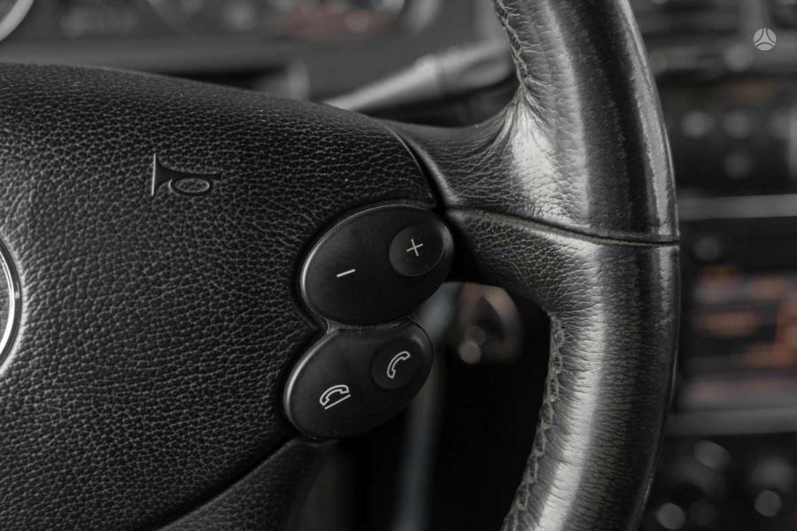 Melns Mercedes-Benz G 350 2010 Viļņa, ar dzinēja tilpumu 2.99 L un nobraukumu 278 tūkst. km par 37990 €, foto 27 vietnē AUTOMOTO.COM.LV