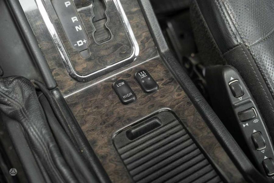 Melns Mercedes-Benz G 350 2010 Viļņa, ar dzinēja tilpumu 2.99 L un nobraukumu 278 tūkst. km par 37990 €, foto 33 vietnē AUTOMOTO.COM.LV