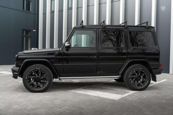 Black Mercedes-Benz G 350 2010 in Vilnius, with an engine capacity of 2.99 L and mileage of 278 thousand km for 35990 €, photo 5 on AUTOMOTO.COM.LV