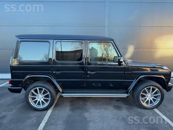 Black Mercedes-Benz G 350 2011 in Tallinn, with an engine capacity of 3.00 L and mileage of 245 thousand km for 37995 €, photo 4 on AUTOMOTO.COM.LV