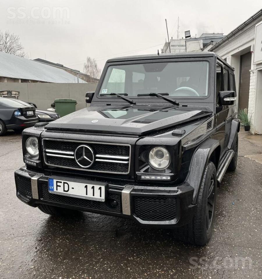 Black Mercedes-Benz G 350 2011 in Jurmala, with an engine capacity of 3.00 L and mileage of 240 thousand km for 34900 €, photo 3 on AUTOMOTO.COM.LV
