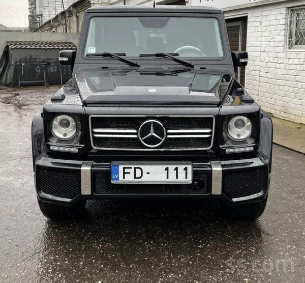 Black Mercedes-Benz G 350 2011 in Jurmala, with an engine capacity of 3.00 L and mileage of 240 thousand km for 34900 €, photo 4 on AUTOMOTO.COM.LV