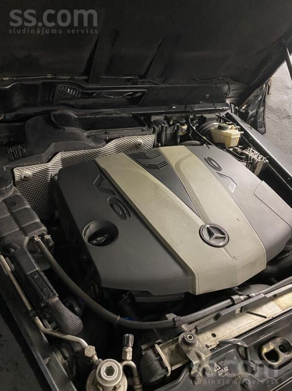 Melns Mercedes-Benz G 350 2011 Jūrmala, ar dzinēja tilpumu 3.00 L un nobraukumu 240 tūkst. km par 34900 €, foto 9 vietnē AUTOMOTO.COM.LV