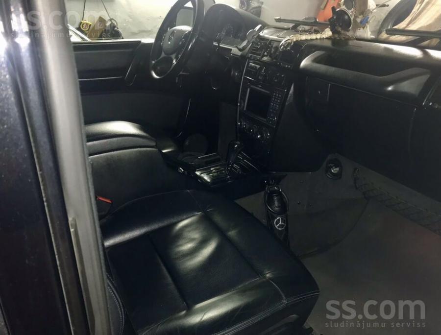 Black Mercedes-Benz G 350 2011 in Jurmala, with an engine capacity of 3.00 L and mileage of 240 thousand km for 34900 €, photo 14 on AUTOMOTO.COM.LV