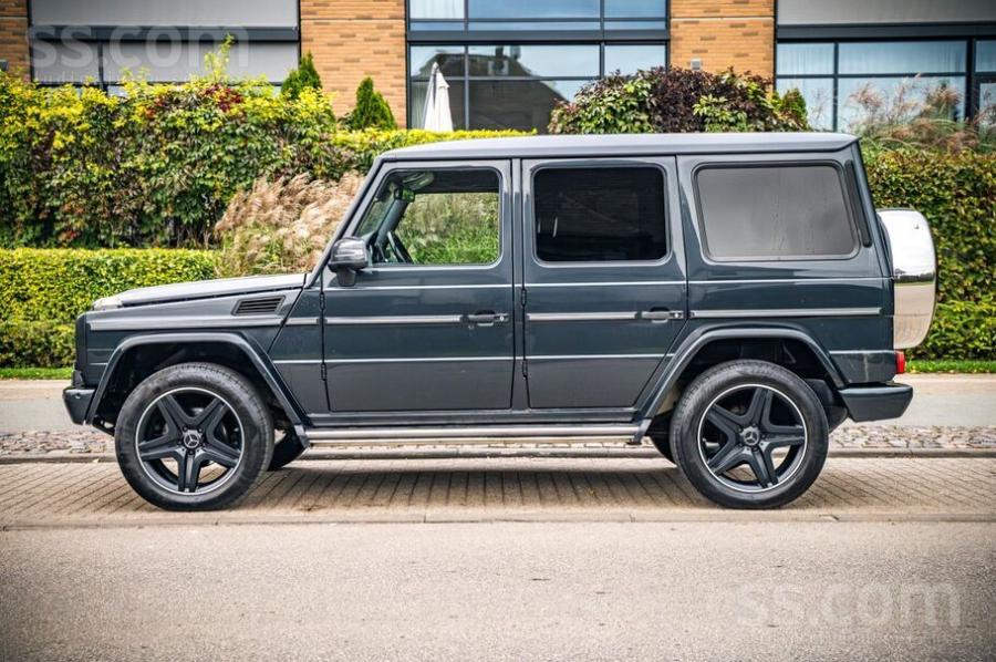 Black Mercedes-Benz G 350 2015 in Riga, with an engine capacity of 3.00 L and mileage of 213 thousand km for 42990 €, photo 8 on AUTOMOTO.COM.LV
