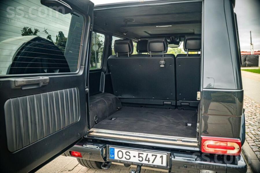 Black Mercedes-Benz G 350 2015 in Riga, with an engine capacity of 3.00 L and mileage of 213 thousand km for 42990 €, photo 13 on AUTOMOTO.COM.LV