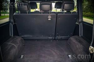 Black Mercedes-Benz G 350 2015 in Riga, with an engine capacity of 3.00 L and mileage of 213 thousand km for 42990 €, photo 15 on AUTOMOTO.COM.LV