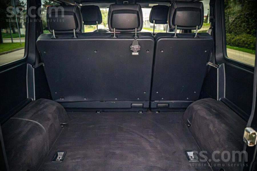 Black Mercedes-Benz G 350 2015 in Riga, with an engine capacity of 3.00 L and mileage of 213 thousand km for 42990 €, photo 15 on AUTOMOTO.COM.LV