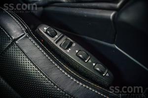 Black Mercedes-Benz G 350 2015 in Riga, with an engine capacity of 3.00 L and mileage of 213 thousand km for 42990 €, photo 32 on AUTOMOTO.COM.LV