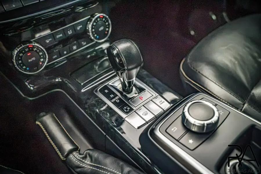 Melns Mercedes-Benz G 350 2015 Rīga, ar dzinēja tilpumu 3.00 L un nobraukumu 213 tūkst. km par 42990 €, foto 7 vietnē AUTOMOTO.COM.LV