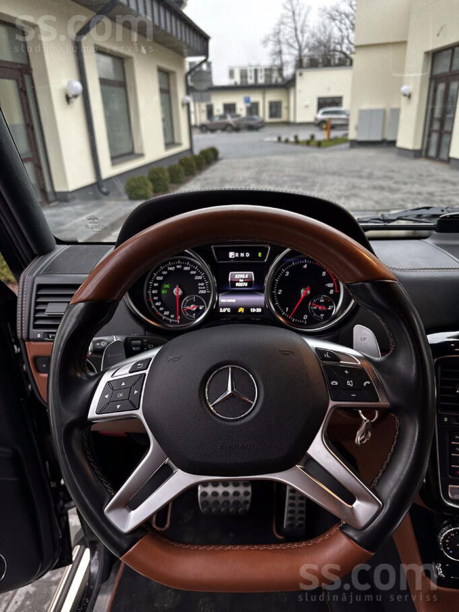 Black Mercedes-Benz G 350 2018 in Riga, with an engine capacity of 3.00 L and mileage of 90 thousand km for 76835 €, photo 10 on AUTOMOTO.COM.LV