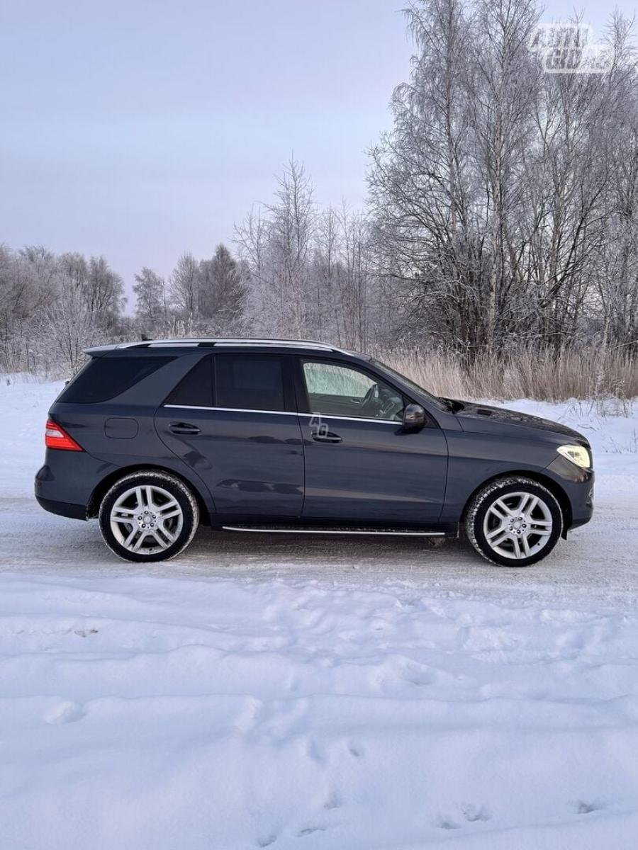 Mercedes-Benz G 350 2015 Klaipėda, ar dzinēja tilpumu 3.00 L un nobraukumu 291 tūkst. km par 15500 €, foto 3 vietnē AUTOMOTO.COM.LV
