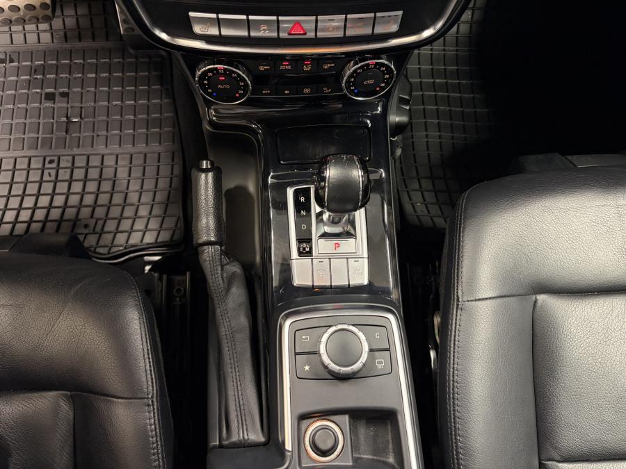 Zaļš Mercedes-Benz G 350 2018 Rīga, ar dzinēja tilpumu 3.00 L un nobraukumu 211 tūkst. km par 59500 €, foto 16 vietnē AUTOMOTO.COM.LV