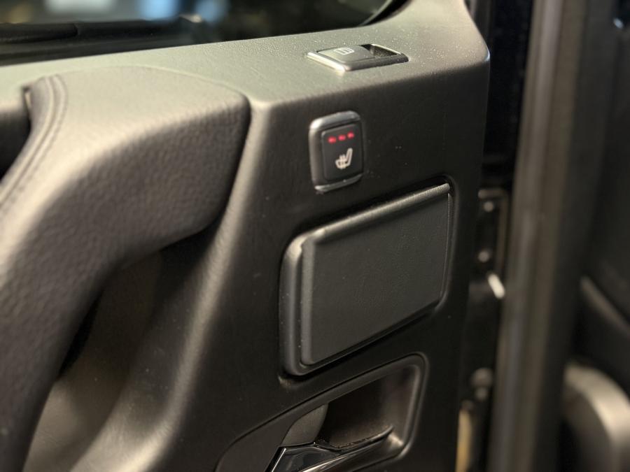 Zaļš Mercedes-Benz G 350 2018 Rīga, ar dzinēja tilpumu 3.00 L un nobraukumu 211 tūkst. km par 59500 €, foto 26 vietnē AUTOMOTO.COM.LV