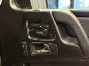 Zaļš Mercedes-Benz G 350 2018 Rīga, ar dzinēja tilpumu 3.00 L un nobraukumu 211 tūkst. km par 59500 €, foto 33 vietnē AUTOMOTO.COM.LV