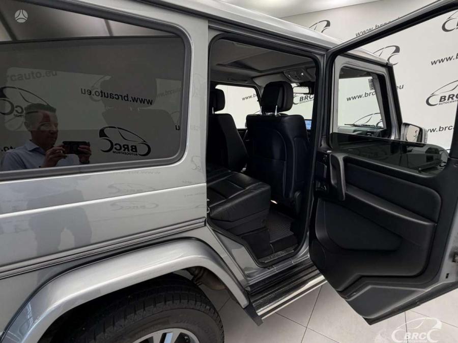 Grey Mercedes-Benz G 350 2014 in Vilnius, with an engine capacity of 2.99 L and mileage of 226 thousand km for 38500 €, photo 15 on AUTOMOTO.COM.LV