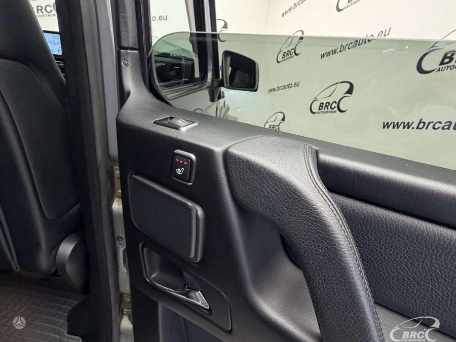 Grey Mercedes-Benz G 350 2014 in Vilnius, with an engine capacity of 2.99 L and mileage of 226 thousand km for 38500 €, photo 16 on AUTOMOTO.COM.LV