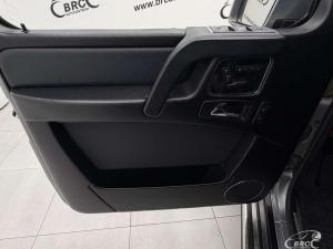 Grey Mercedes-Benz G 350 2014 in Vilnius, with an engine capacity of 2.99 L and mileage of 226 thousand km for 38500 €, photo 23 on AUTOMOTO.COM.LV