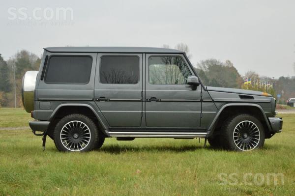 Mercedes-Benz G 350 2016 in Liepaja on AUTOMOTO.COM.LV Grey Mercedes-Benz G 350 2016 in Liepaja, with an engine capacity of 3.50 L and mileage of 122 thousand km for 61000 €, photo 3 on AUTOMOTO.COM.LV