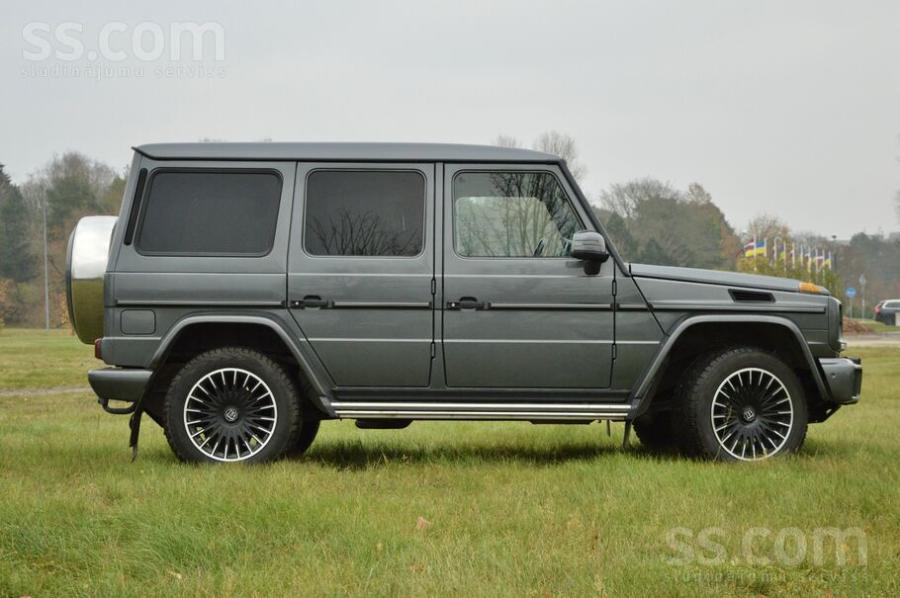 Grey Mercedes-Benz G 350 2016 in Liepaja, with an engine capacity of 3.50 L and mileage of 122 thousand km for 61000 €, photo 3 on AUTOMOTO.COM.LV