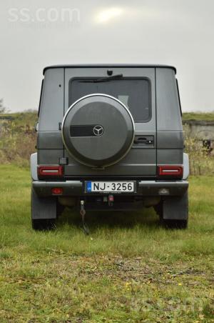 Grey Mercedes-Benz G 350 2016 in Liepaja, with an engine capacity of 3.50 L and mileage of 122 thousand km for 61000 €, photo 6 on AUTOMOTO.COM.LV