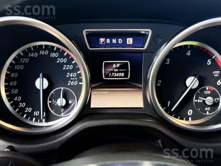 Sarkans Mercedes-Benz G 350 2014 Rīga, ar dzinēja tilpumu 3.00 L un nobraukumu 173 tūkst. km par 52000 €, foto 22 vietnē AUTOMOTO.COM.LV