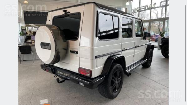 White Mercedes-Benz G 350 2015 in Tukums, with an engine capacity of 3.50 L and mileage of 121 thousand km for 68540 €, photo 2 on AUTOMOTO.COM.LV