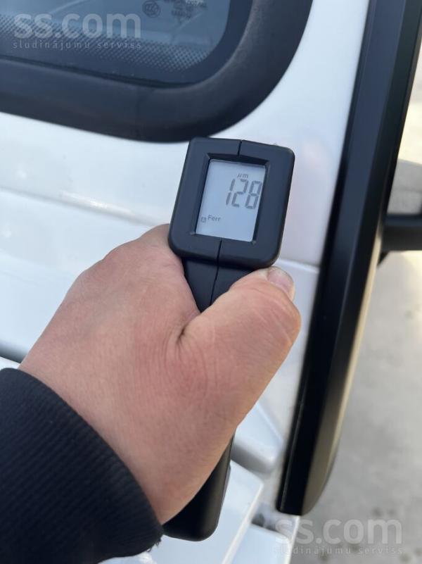 Balts Mercedes-Benz G 350 2015 Tukums, ar dzinēja tilpumu 3.50 L un nobraukumu 121 tūkst. km par 68540 €, foto 9 vietnē AUTOMOTO.COM.LV