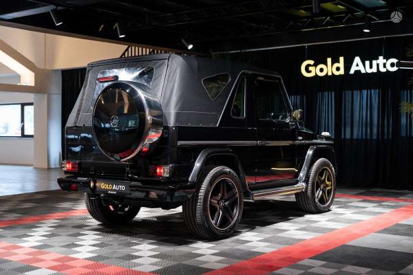 Black Mercedes-Benz g-400 2001 in Vilnius, with an engine capacity of 4.00 L and mileage of 126 thousand km for 115000 €, photo 5 on AUTOMOTO.COM.LV