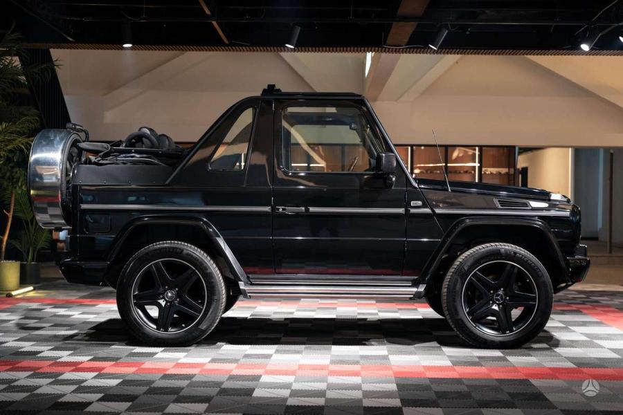 Black Mercedes-Benz g-400 2001 in Vilnius, with an engine capacity of 4.00 L and mileage of 126 thousand km for 115000 €, photo 12 on AUTOMOTO.COM.LV