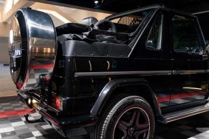 Black Mercedes-Benz g-400 2001 in Vilnius, with an engine capacity of 4.00 L and mileage of 126 thousand km for 115000 €, photo 15 on AUTOMOTO.COM.LV
