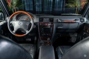 Black Mercedes-Benz g-400 2001 in Vilnius, with an engine capacity of 4.00 L and mileage of 126 thousand km for 115000 €, photo 19 on AUTOMOTO.COM.LV