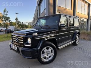 Black Mercedes-Benz g-400 2002 in Valka, with an engine capacity of 4.00 L and mileage of 249 thousand km for 21990 €, photo 4 on AUTOMOTO.COM.LV