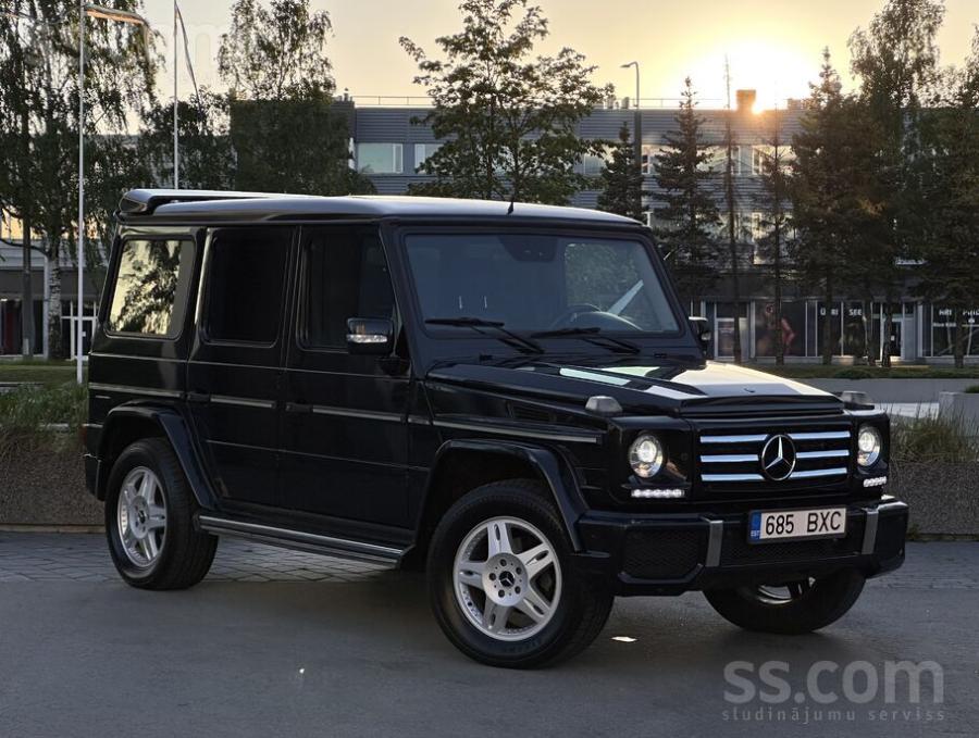 Black Mercedes-Benz g-400 2002 in Valka, with an engine capacity of 4.00 L and mileage of 249 thousand km for 21990 €, photo 7 on AUTOMOTO.COM.LV