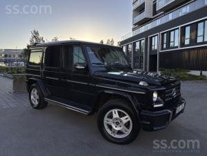 Black Mercedes-Benz g-400 2002 in Valka, with an engine capacity of 4.00 L and mileage of 249 thousand km for 21990 €, photo 8 on AUTOMOTO.COM.LV