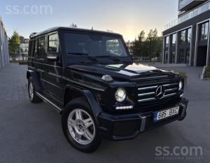 Black Mercedes-Benz g-400 2002 in Valka, with an engine capacity of 4.00 L and mileage of 249 thousand km for 21990 €, photo 9 on AUTOMOTO.COM.LV