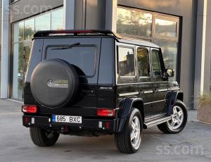 Black Mercedes-Benz g-400 2002 in Valka, with an engine capacity of 4.00 L and mileage of 249 thousand km for 21990 €, photo 11 on AUTOMOTO.COM.LV