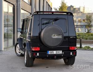Black Mercedes-Benz g-400 2002 in Valka, with an engine capacity of 4.00 L and mileage of 249 thousand km for 21990 €, photo 13 on AUTOMOTO.COM.LV