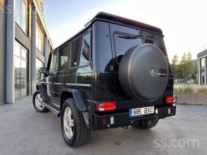 Black Mercedes-Benz g-400 2002 in Valka, with an engine capacity of 4.00 L and mileage of 249 thousand km for 21990 €, photo 15 on AUTOMOTO.COM.LV
