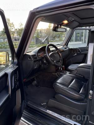 Black Mercedes-Benz g-400 2002 in Valka, with an engine capacity of 4.00 L and mileage of 249 thousand km for 21990 €, photo 16 on AUTOMOTO.COM.LV