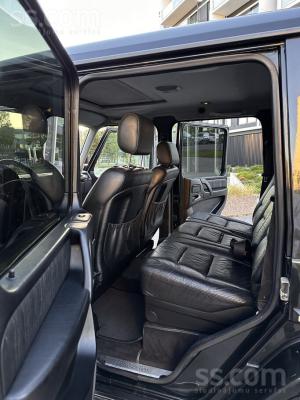 Black Mercedes-Benz g-400 2002 in Valka, with an engine capacity of 4.00 L and mileage of 249 thousand km for 21990 €, photo 18 on AUTOMOTO.COM.LV