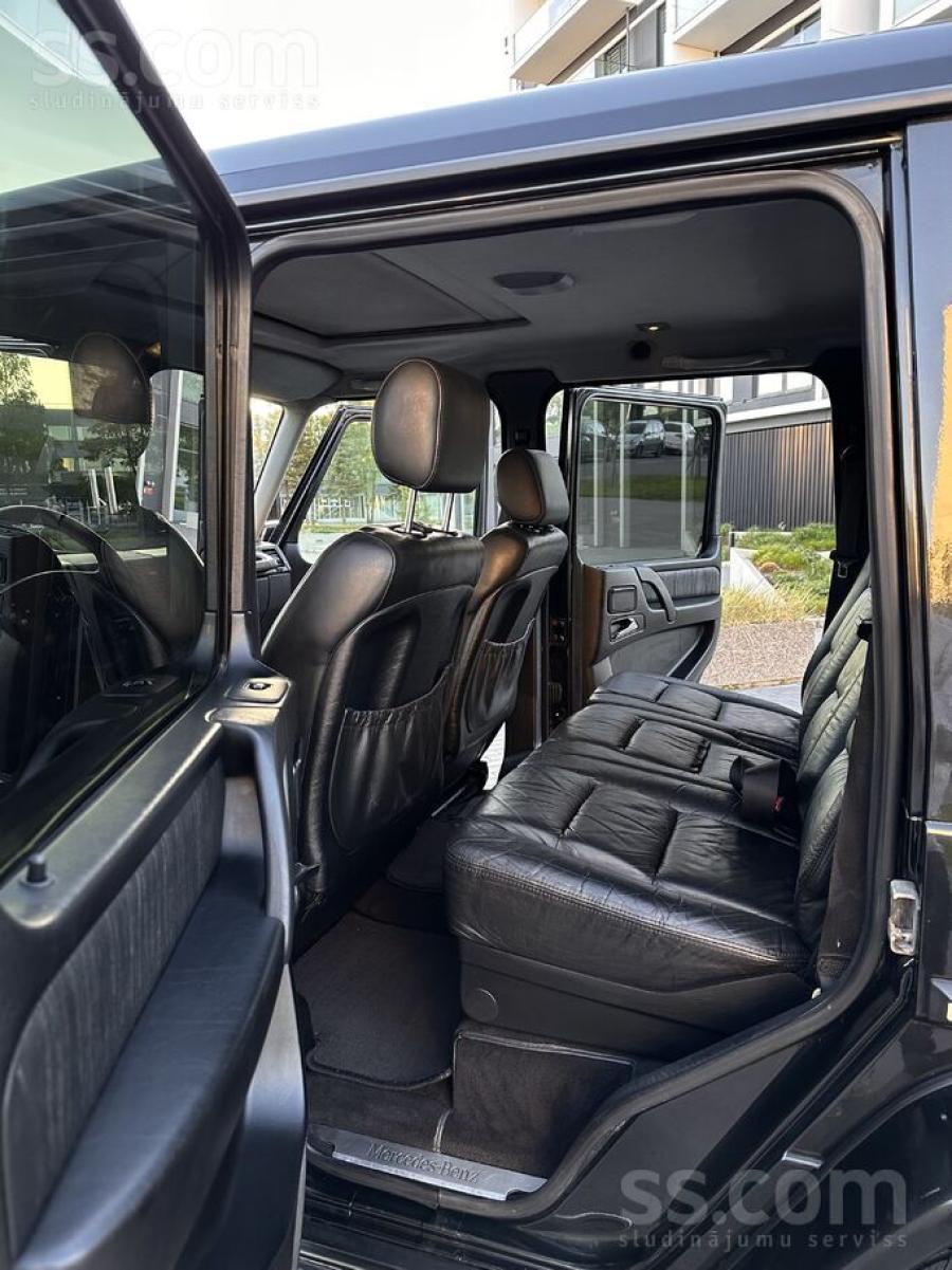 Black Mercedes-Benz g-400 2002 in Valka, with an engine capacity of 4.00 L and mileage of 249 thousand km for 21990 €, photo 18 on AUTOMOTO.COM.LV