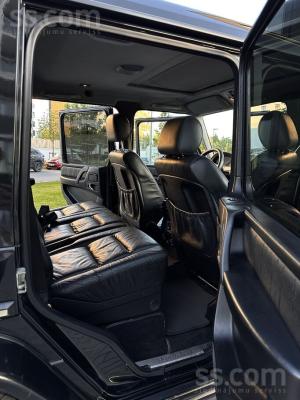 Black Mercedes-Benz g-400 2002 in Valka, with an engine capacity of 4.00 L and mileage of 249 thousand km for 21990 €, photo 19 on AUTOMOTO.COM.LV
