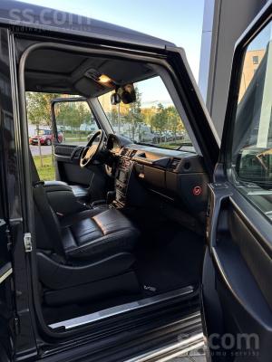 Black Mercedes-Benz g-400 2002 in Valka, with an engine capacity of 4.00 L and mileage of 249 thousand km for 21990 €, photo 20 on AUTOMOTO.COM.LV