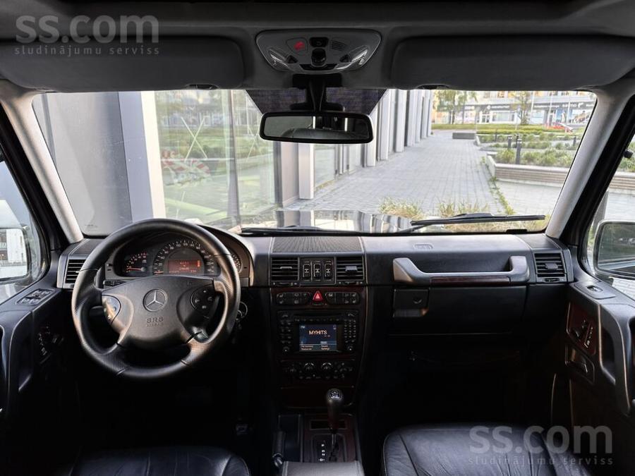 Black Mercedes-Benz g-400 2002 in Valka, with an engine capacity of 4.00 L and mileage of 249 thousand km for 21990 €, photo 24 on AUTOMOTO.COM.LV