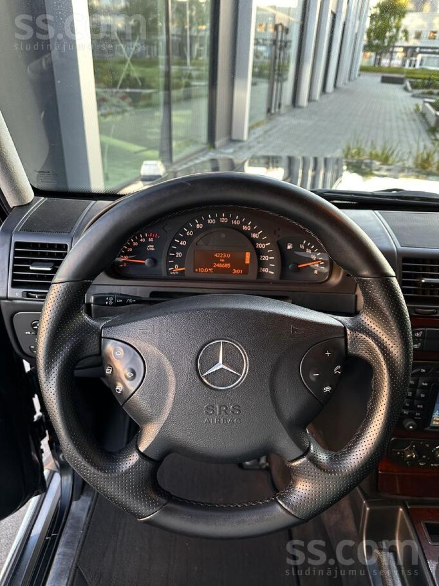 Black Mercedes-Benz g-400 2002 in Valka, with an engine capacity of 4.00 L and mileage of 249 thousand km for 21990 €, photo 27 on AUTOMOTO.COM.LV