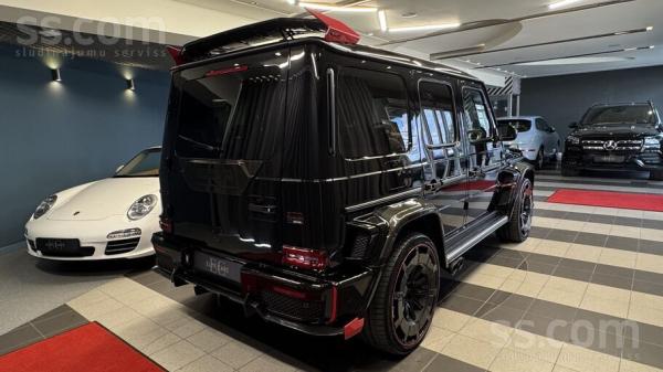 Black Mercedes-Benz g-400 2022 in Riga, with an engine capacity of 3.00 L and mileage of 60 thousand km for 145000 €, photo 5 on AUTOMOTO.COM.LV