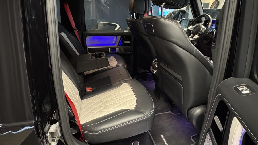 Black Mercedes-Benz g-400 2022 in Riga, with an engine capacity of 3.00 L and mileage of 60 thousand km for 145000 €, photo 18 on AUTOMOTO.COM.LV