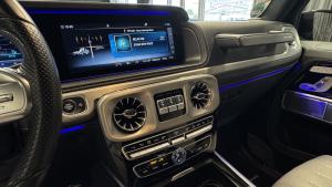Black Mercedes-Benz g-400 2022 in Riga, with an engine capacity of 3.00 L and mileage of 60 thousand km for 145000 €, photo 28 on AUTOMOTO.COM.LV