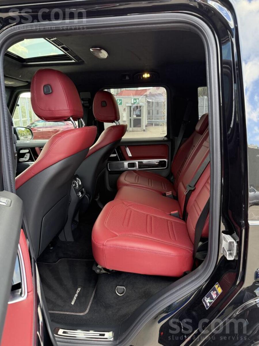 Black Mercedes-Benz g-400 2024 in Tallinn, with an engine capacity of 3.00 L and mileage of 11 thousand km for 165770 €, photo 13 on AUTOMOTO.COM.LV
